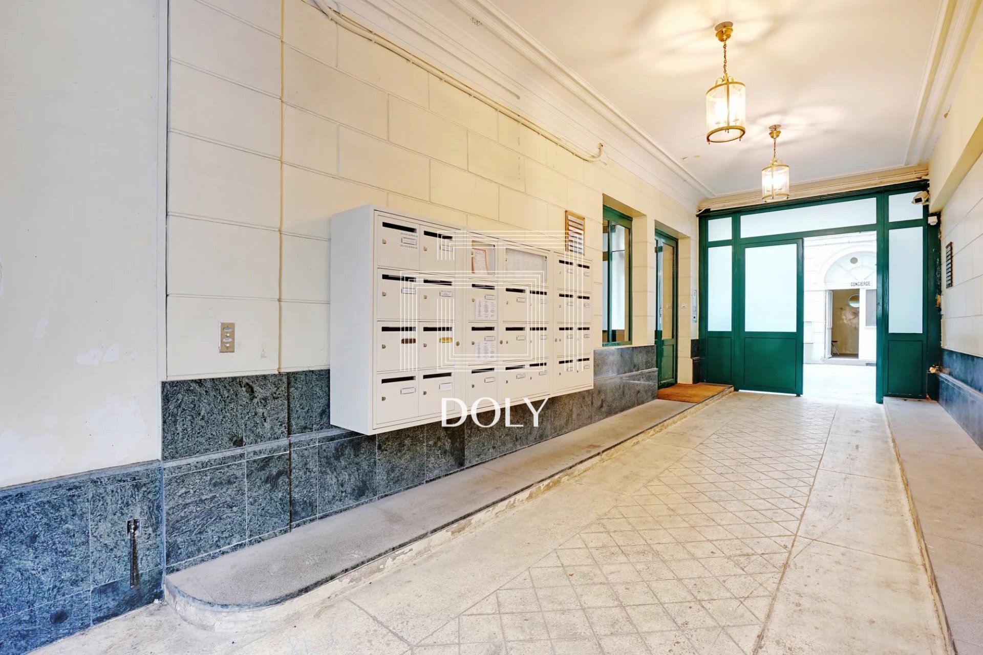 STUDIO / 22 m2 / OPERA - Doly